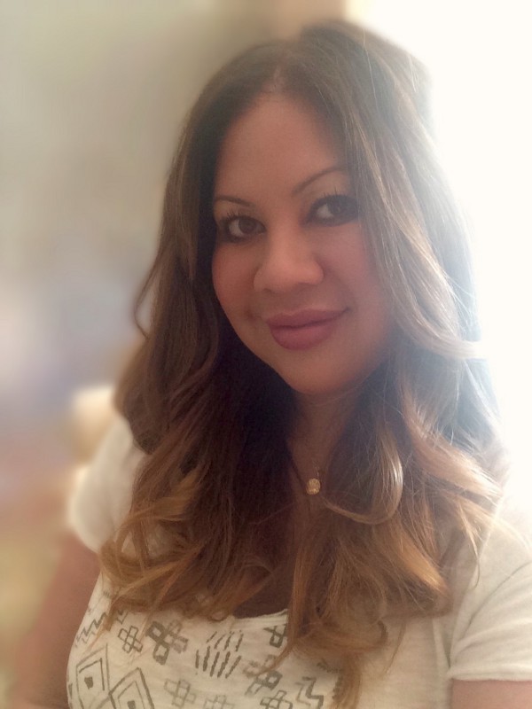 JENNIFER HILLIER: I TELL LIES FOR A LIVING | Land Of Books